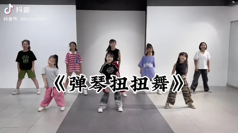 樱花校园模拟器 pink樱花学园 你听听你说的是人话吗