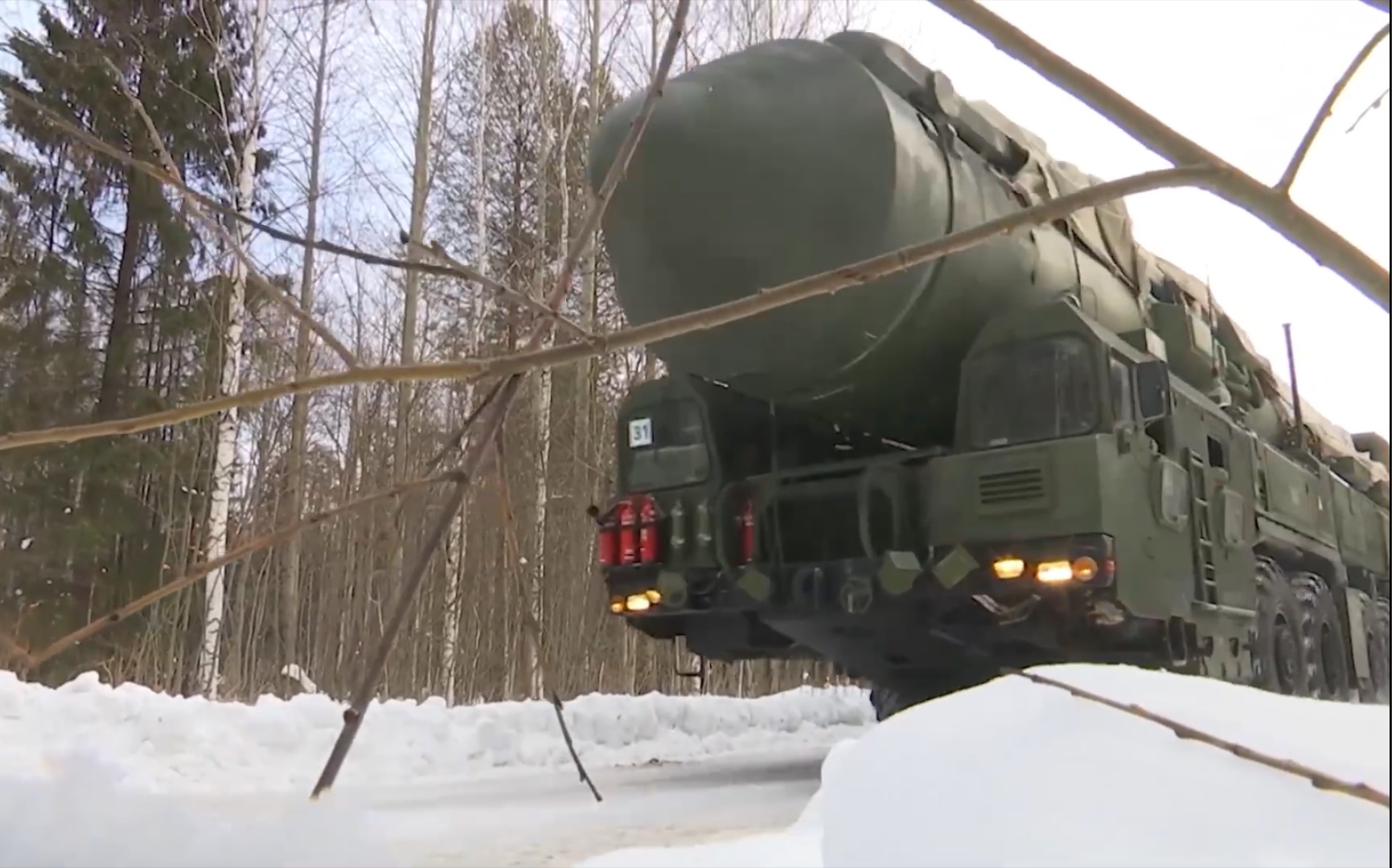 战略导弹部队战术演习(发射准备、伪装、反偷袭)