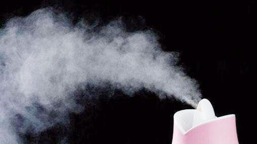 开空调后感觉很干,加湿器你用对了吗?千万别加错水了,超实用