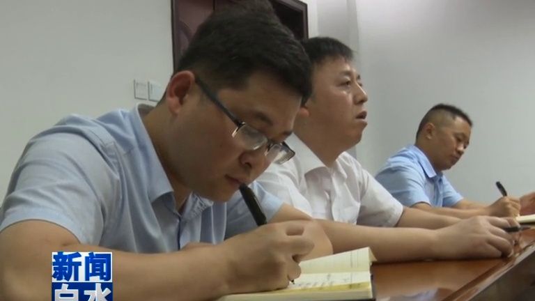 雷江声主持召开全县信访工作联席会议