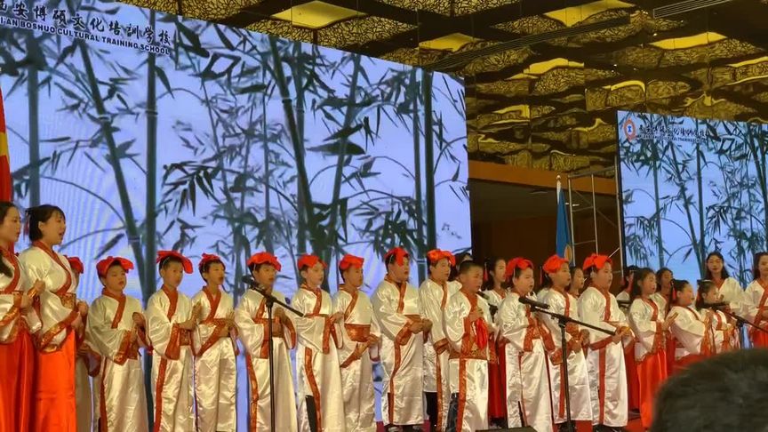 #圆周率π E能概念 西安博硕文化学校你值得选择 小数点后200位