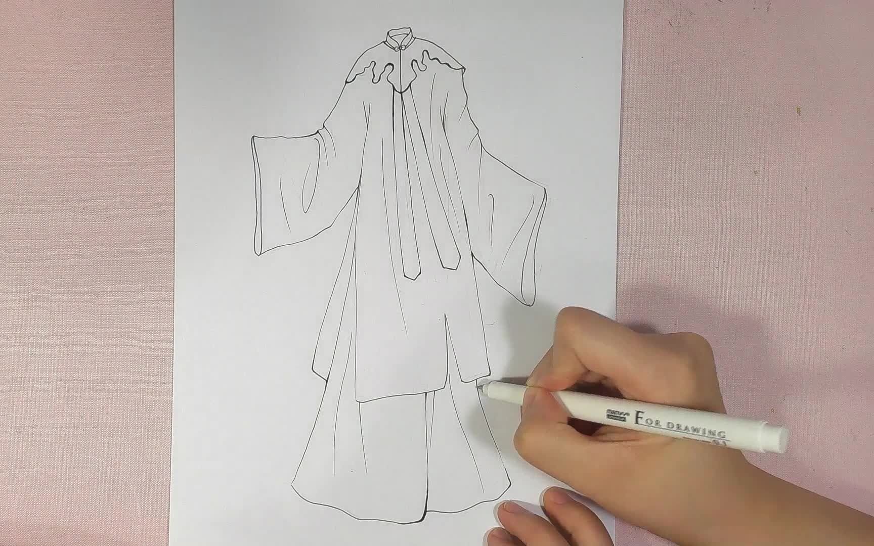 服装设计手绘学习:古风服饰勾线过程