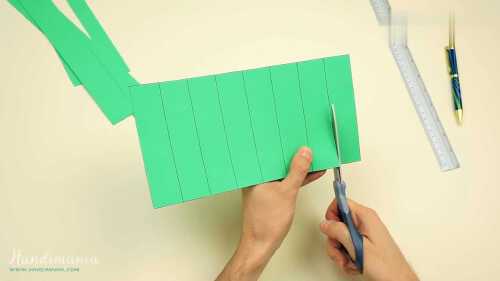 教你用一张纸DIY简单好玩的小玩具,无聊时拿出来玩