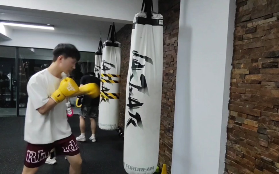 努力训练,守护kunkun