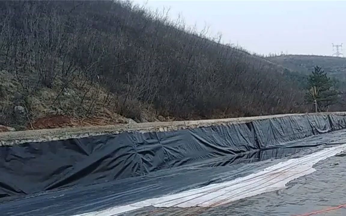 安庆甲鱼池能用土工膜,自建养殖池土工膜焊接指导