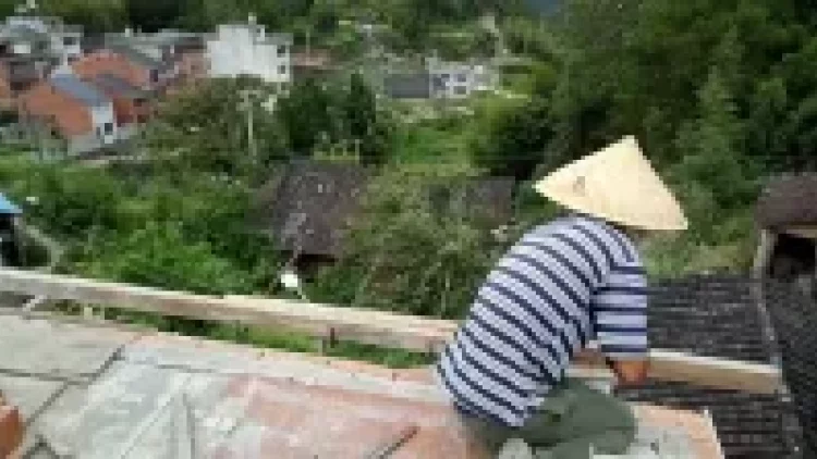 农村自建房,DlY屋檐外支架,简易搭模过程