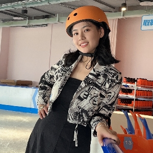 漂亮小黄人 