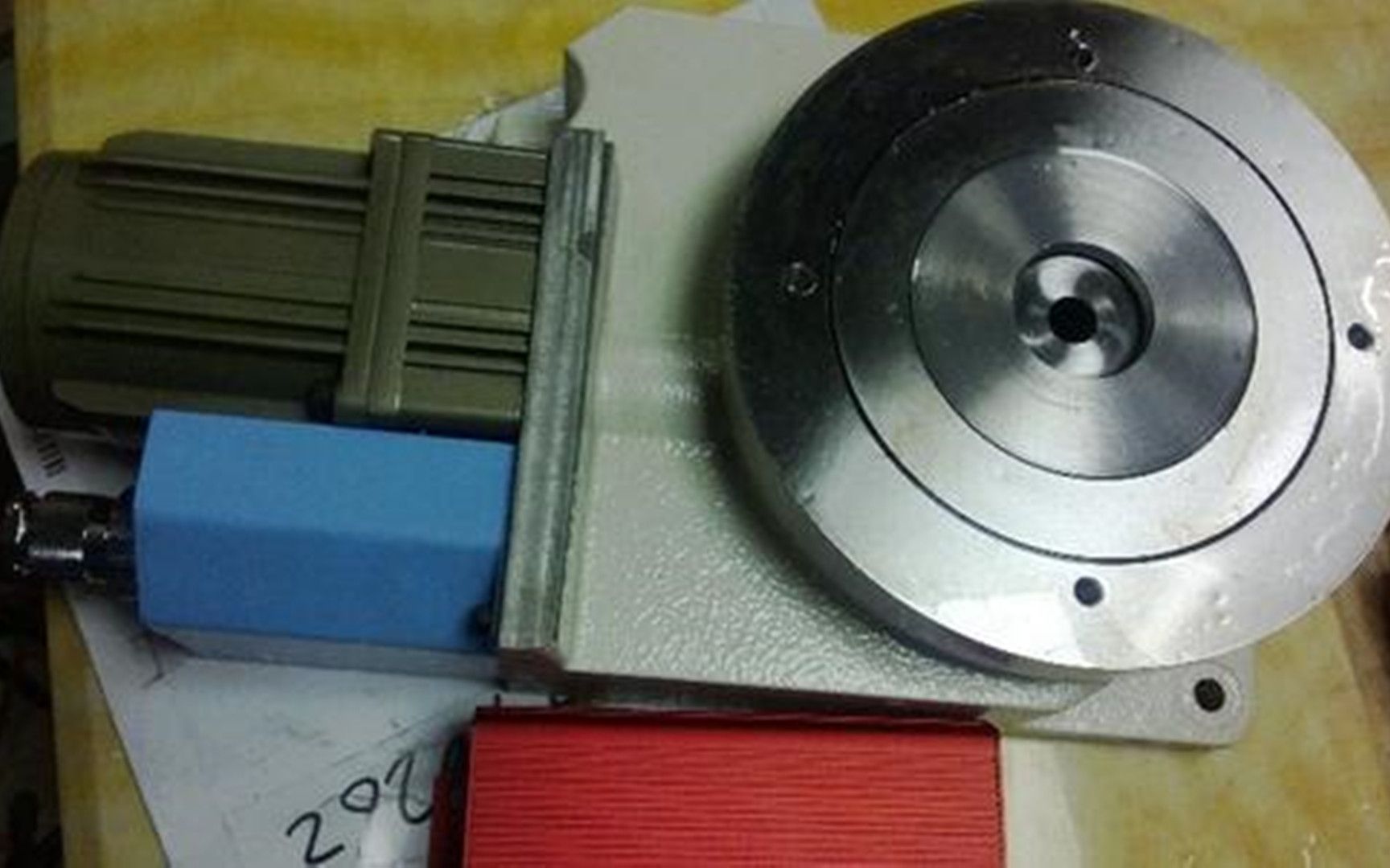 机械每日一讲:分度盘驱动电机选型之加速力矩计算