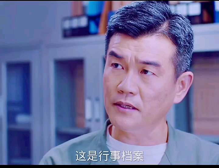 这是什么技能也太厉害了,看两眼居然就能准确无误的计算描述出匪徒...