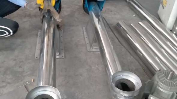 不锈钢输送机,不锈刚罐