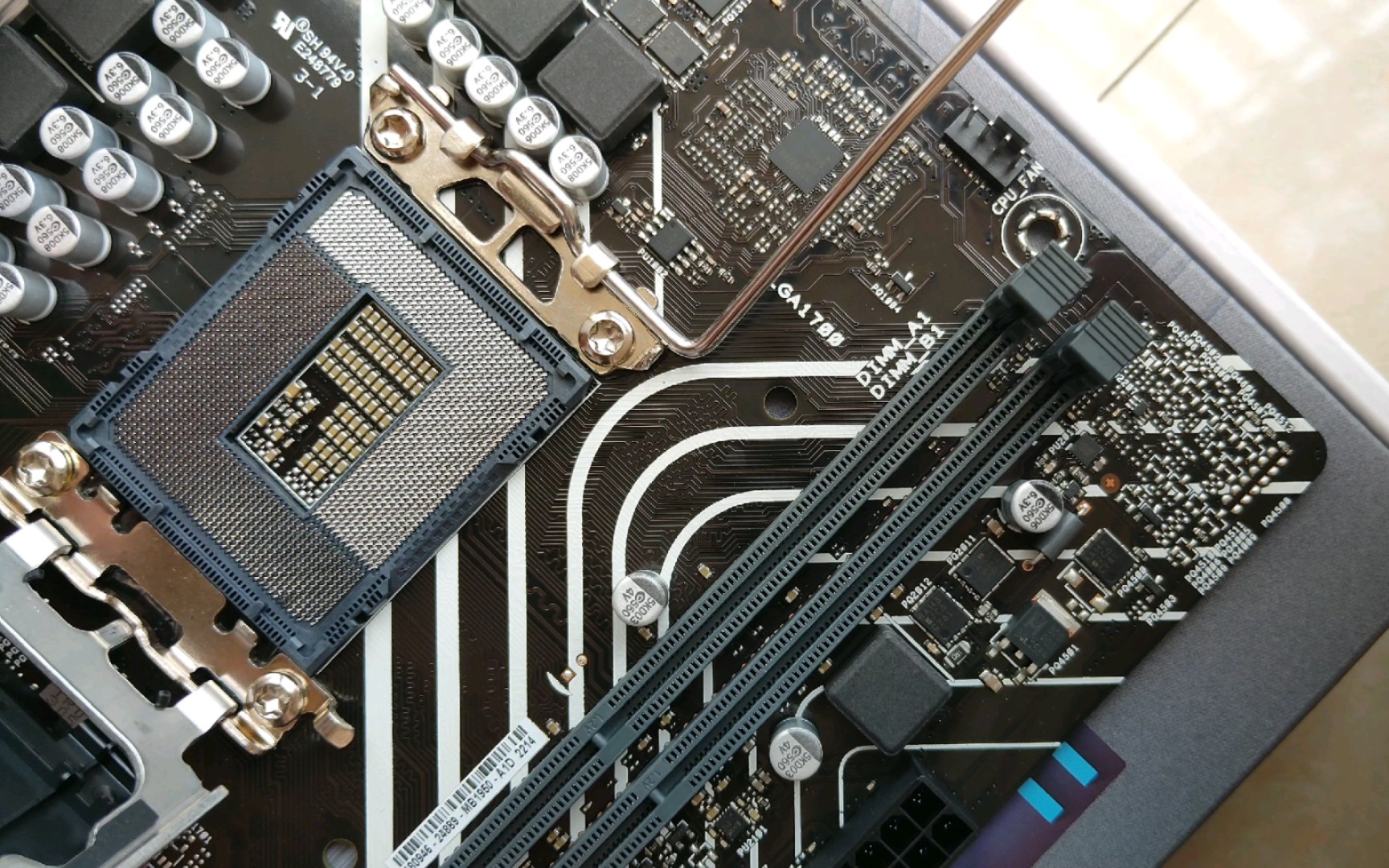 华硕PRIME B660M-K安装嘤特尔i5-12400CPU-2023年6月21日