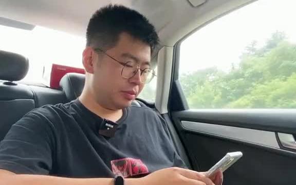 重汽原厂汕德卡底盘房车!通舱+飞桥大露台!