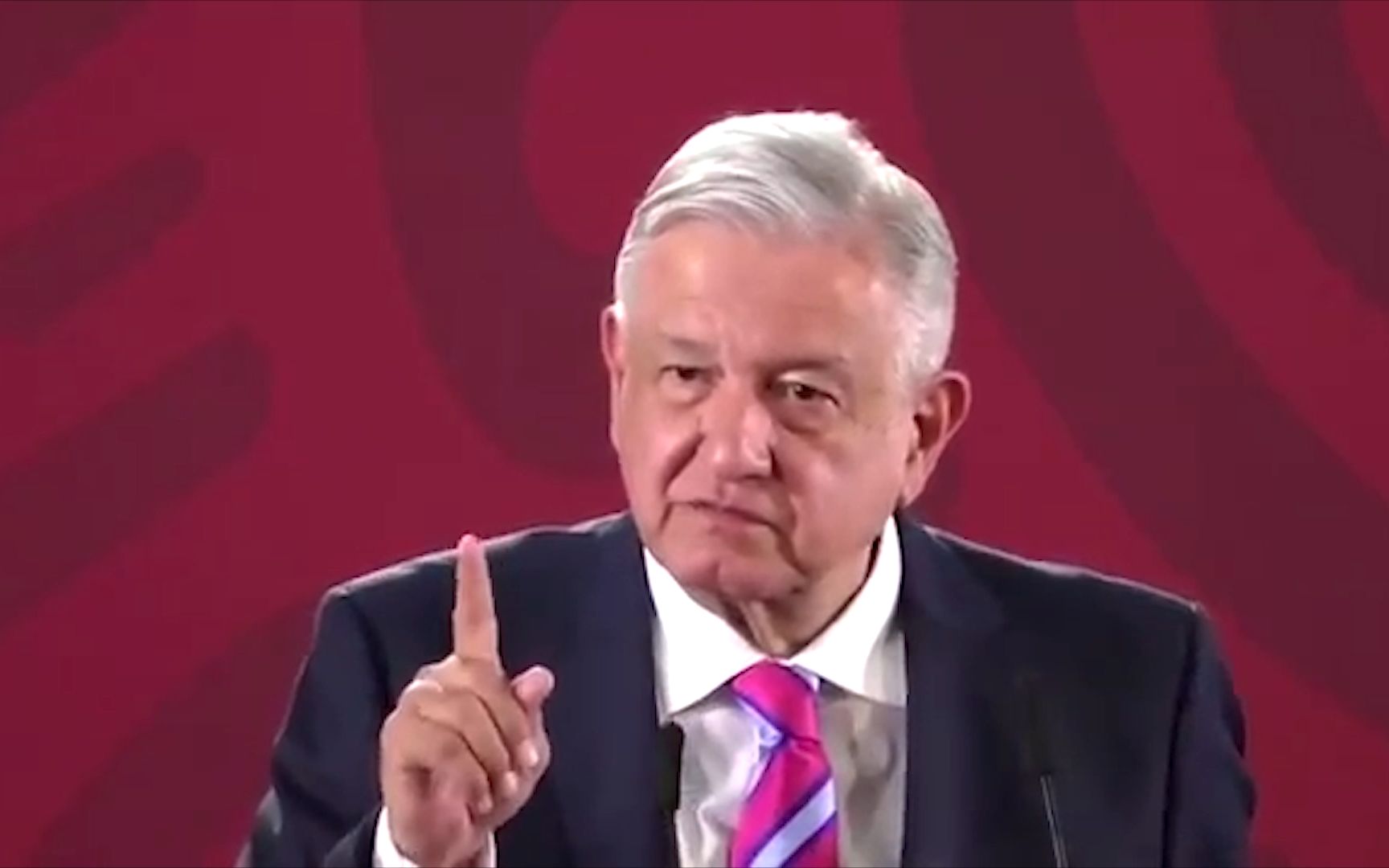 墨西哥总统怒击特朗普有关墨毒贩言论:合作可以 干涉没门