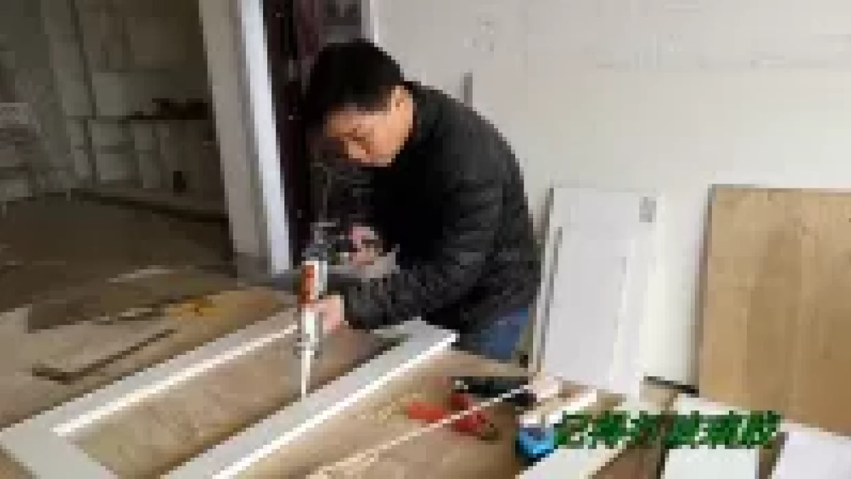 酒柜书柜的玻璃柜门自制全纪录,木工绝活,效果极佳