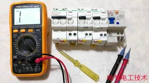 电工新手必看:这三种漏电保护器大不同!