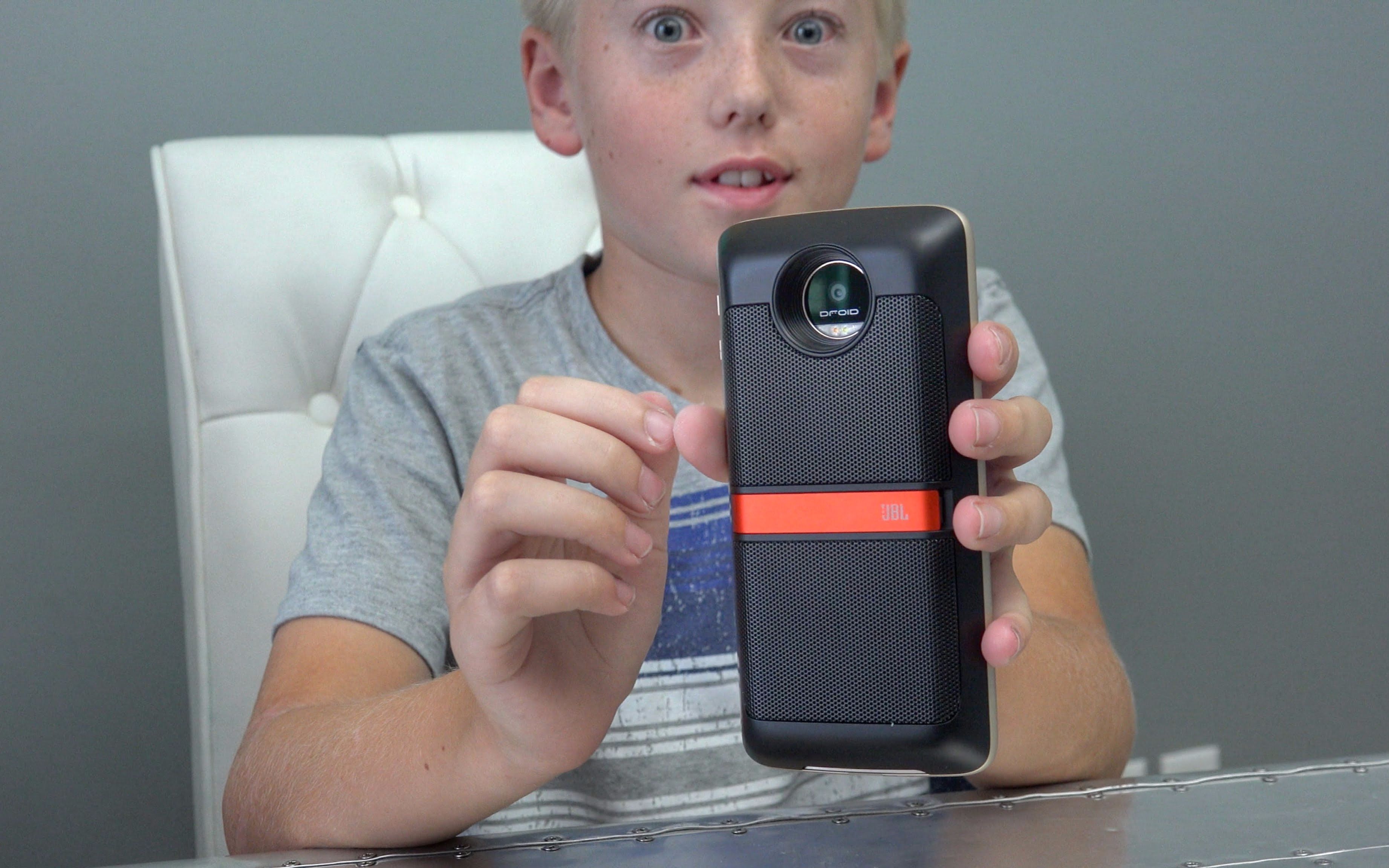 【切割狂魔】摩托罗拉模块的里面有什么?@柚子木字幕组