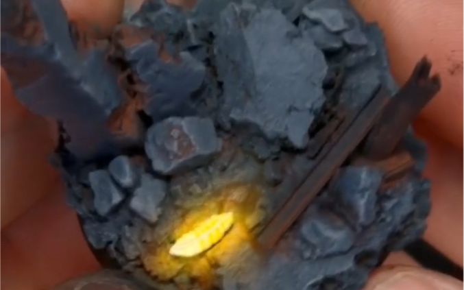 ...战锤40K 原体 圣吉列斯一直在用他的羽毛在聆听,发光羽毛的涂装教程!