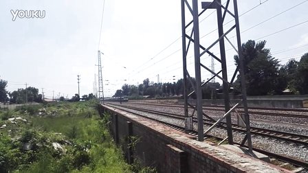 京广线 T168次(南昌 - 北京西)窦店2道通过 郑局郑段SS8-0100