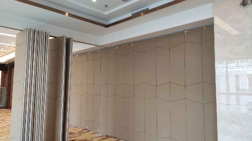 深圳市酒店会议室展厅办公室活动隔断墙钢化玻璃屏风宴会厅高隔断