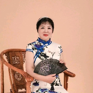 新萍大姐的定制服装店 