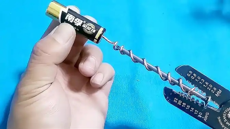 家里有这样的电池??不要扔这样简单激活一下还可以继续使用