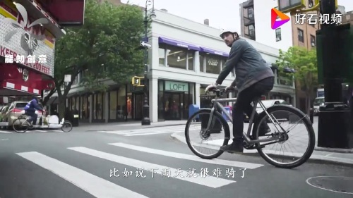 国外发明可拆卸"软顶"自行车,正三轮带电动助力,时速24公里