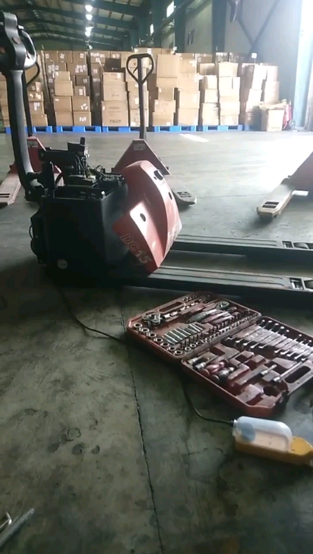 #叉车#叉车工#叉车考证#叉车维修#电动