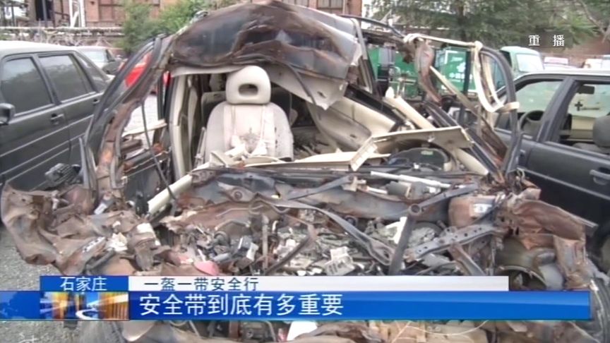 事故停车场内景,破烂车停得密密麻麻,这是记录了多少惨烈事故!