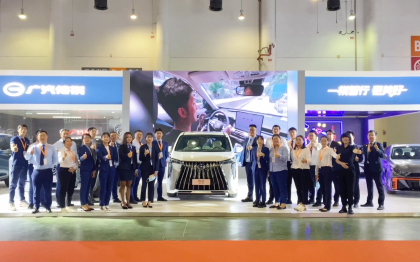 车展现场!传祺M8宗师人气旺旺!