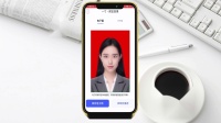 手机怎么把白底证件照照片改成红底