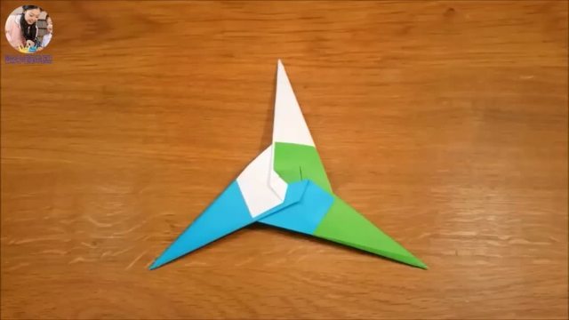 宝宝学折纸:手把手教你做三角形折纸飞镖,简单创意折纸教程!