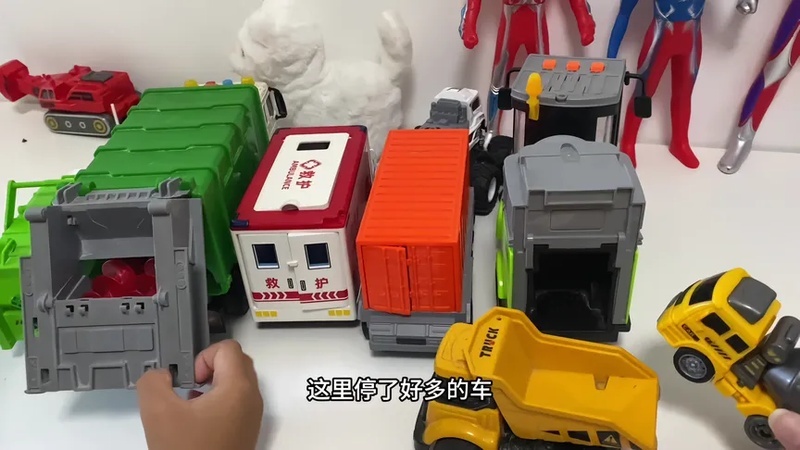 玩具故事:搅拌车的搅拌桶去哪里了呢 #搅拌车玩具 #玩具视频