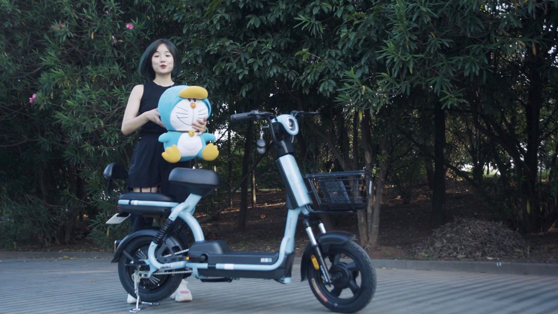 【电动车评】绿源FEE新国标电动自行车,买菜带娃很可以!