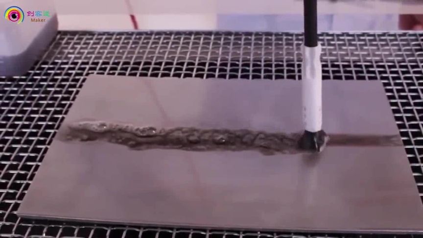 用钝化液清洗不锈钢焊缝 洗完艮原材料一摸一样