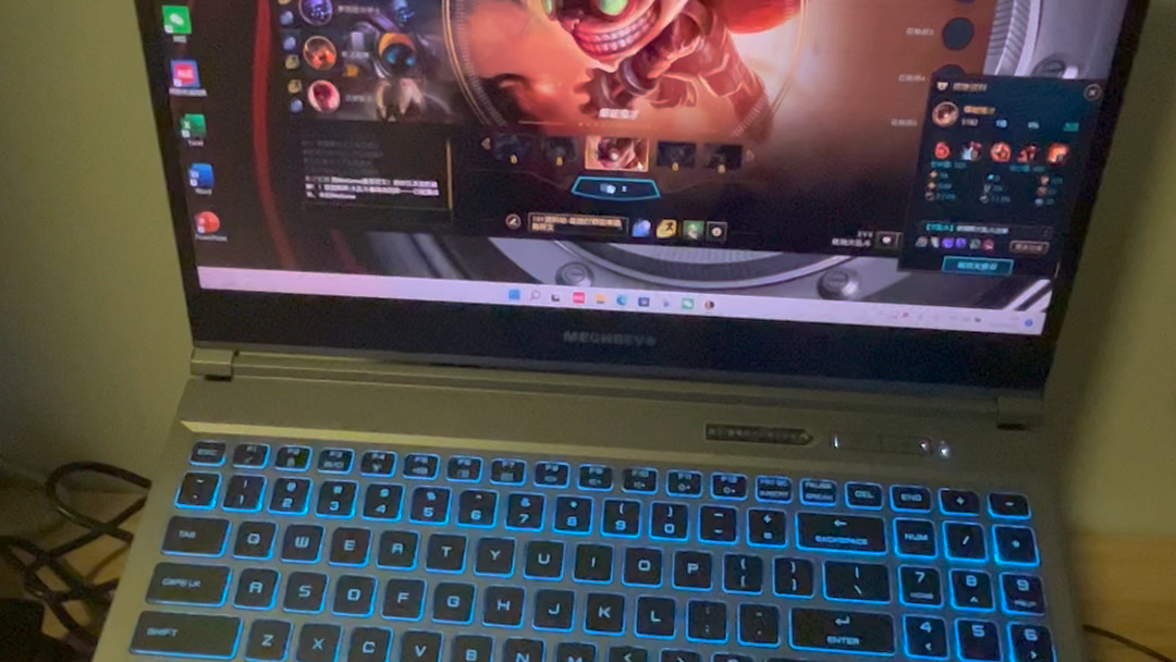 新到的机械革命极光pro,玩游戏风扇声音贼大,这个风扇音量正常吗?...