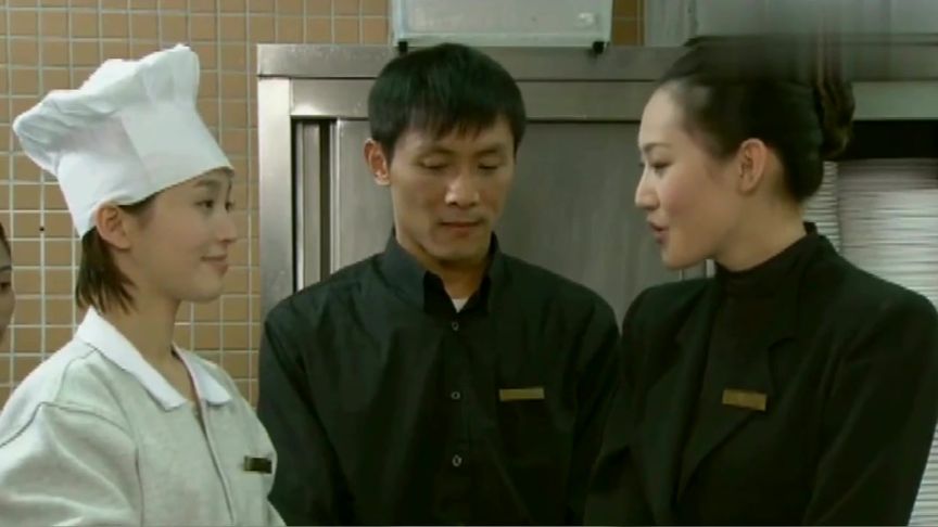 女员工机智抓小偷,获得主管赏识,瞬间被提拔!