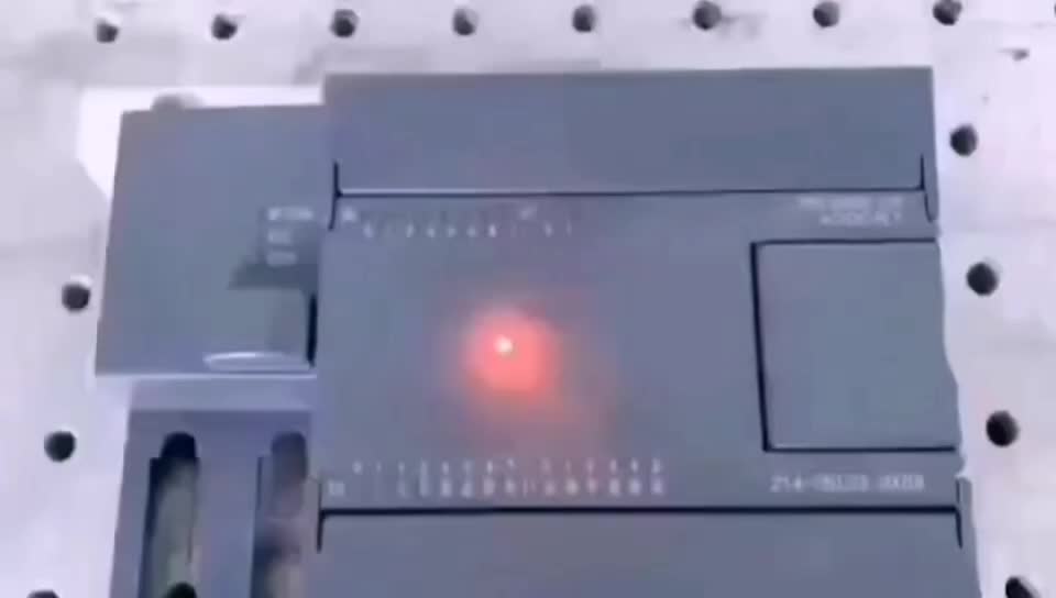 光纤激光打标设备,文字、图形、序列号、条形码、二维码等均可标记!...