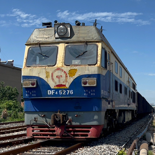 坊子线上奔跑的DF4C 