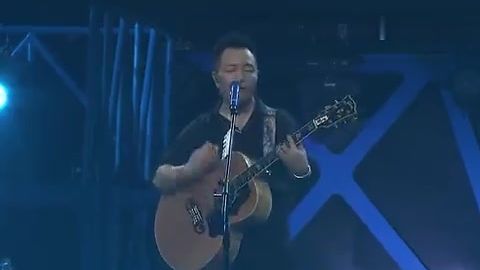 许巍《曾经的你》Live最好听的版本,打鼓起前奏,大气磅礴~