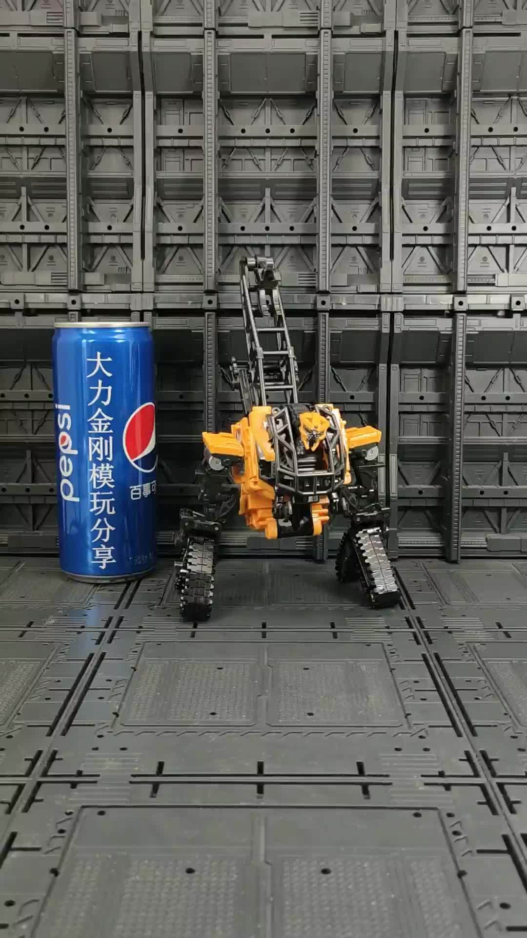 奥意SS高塔,挖地虎成员,大力神手臂变形为桅杆式起重机