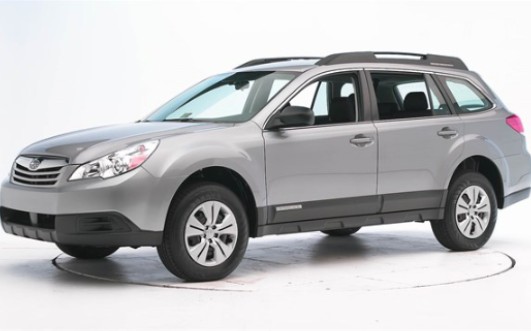 2010 斯巴鲁 (力狮) 傲虎 侧面碰撞测试 iihs