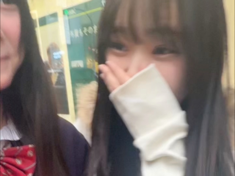 樱花妹逃部活去玩,被老师抓包