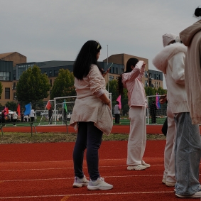 早睡晚起聊聊吧 