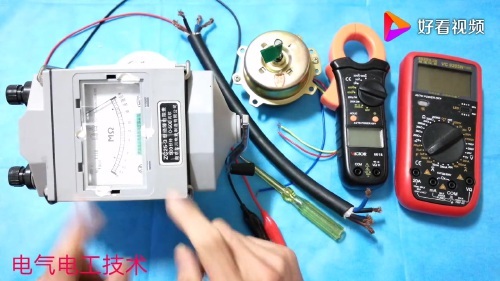 万用表和钳表,是电工都会用,如何使用绝缘摇表?很多电工都不会
