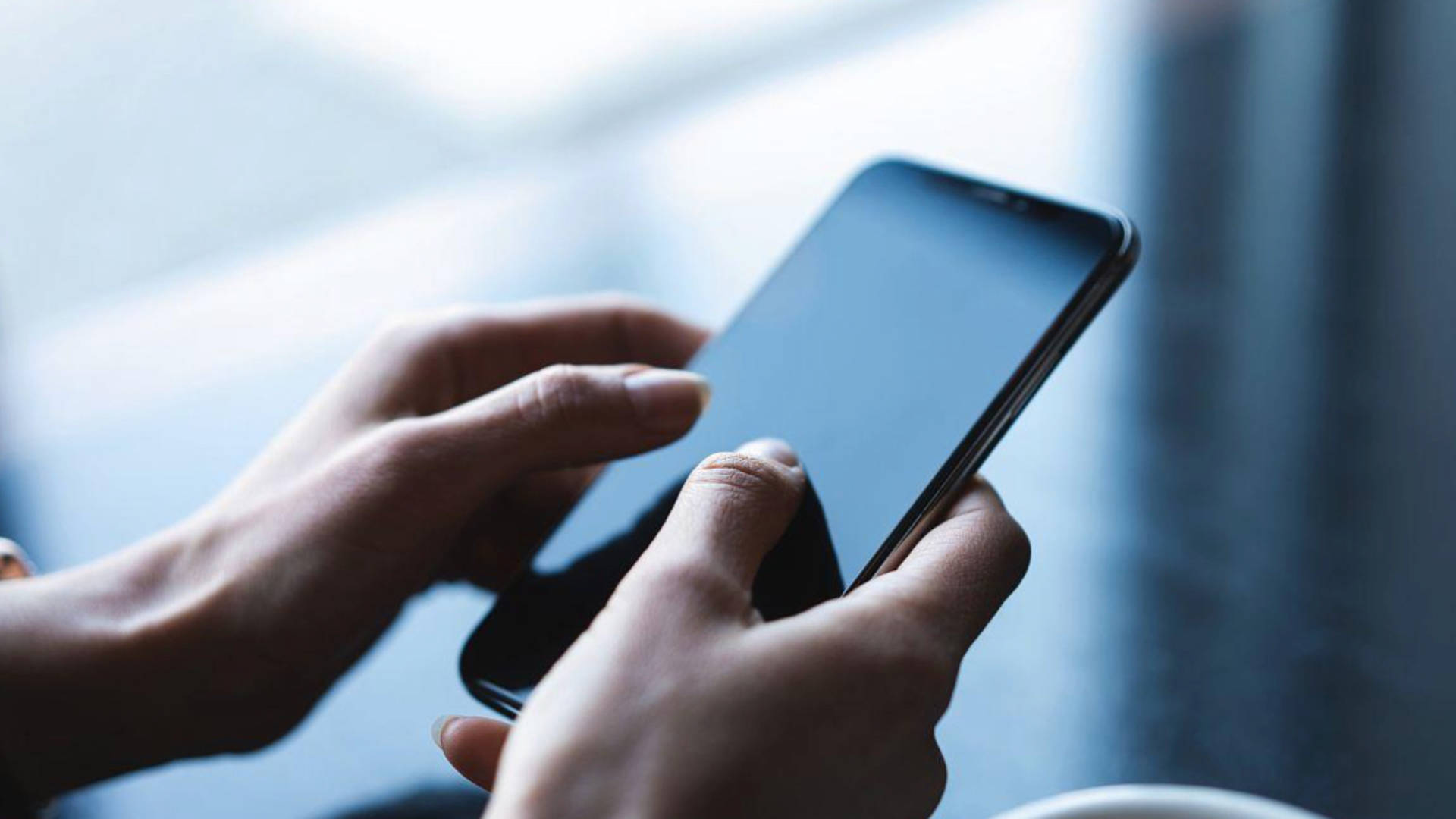 “女教师在三人微信群聊八卦被行拘”,最新进展