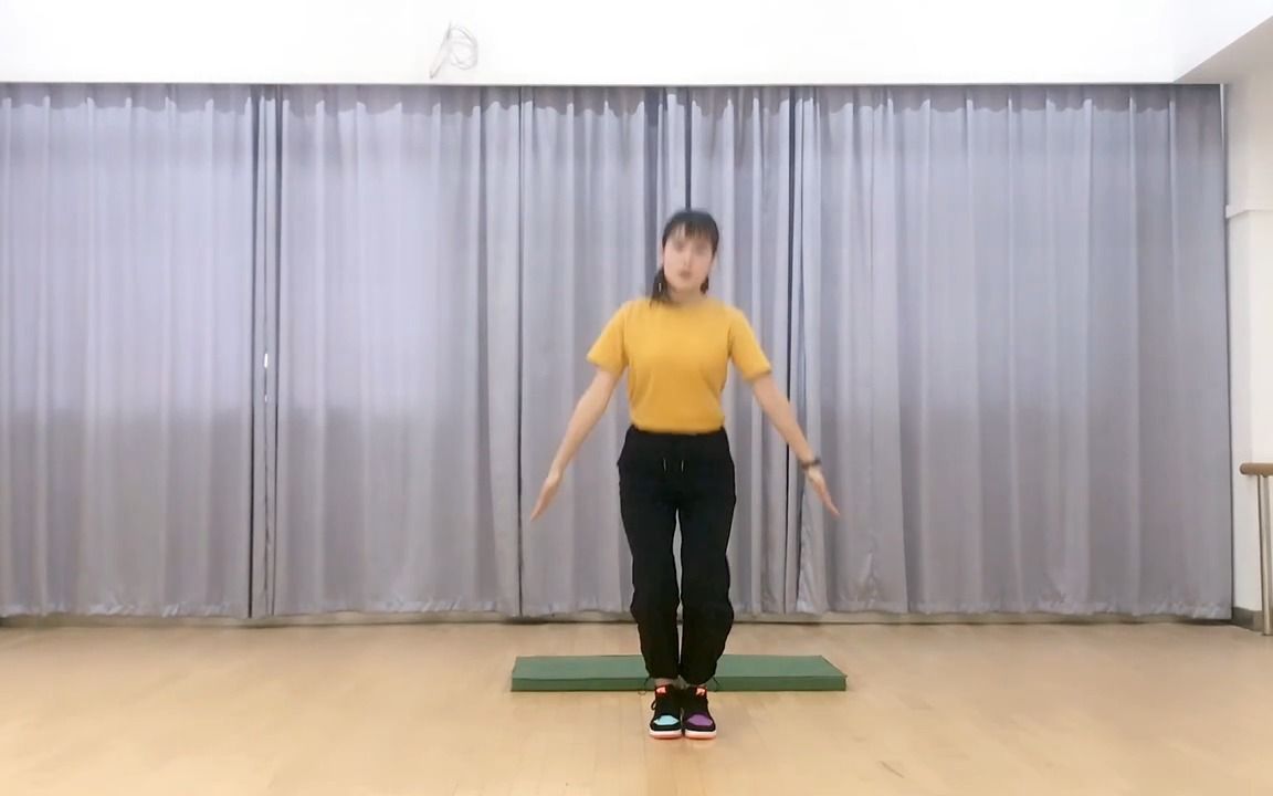 不同开始姿势的前滚翻