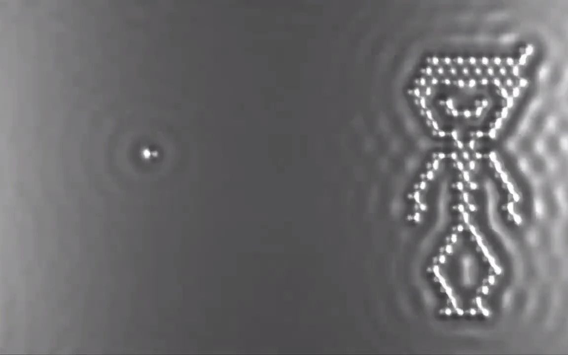 世界上最小的电影,放大 1 亿倍才能看