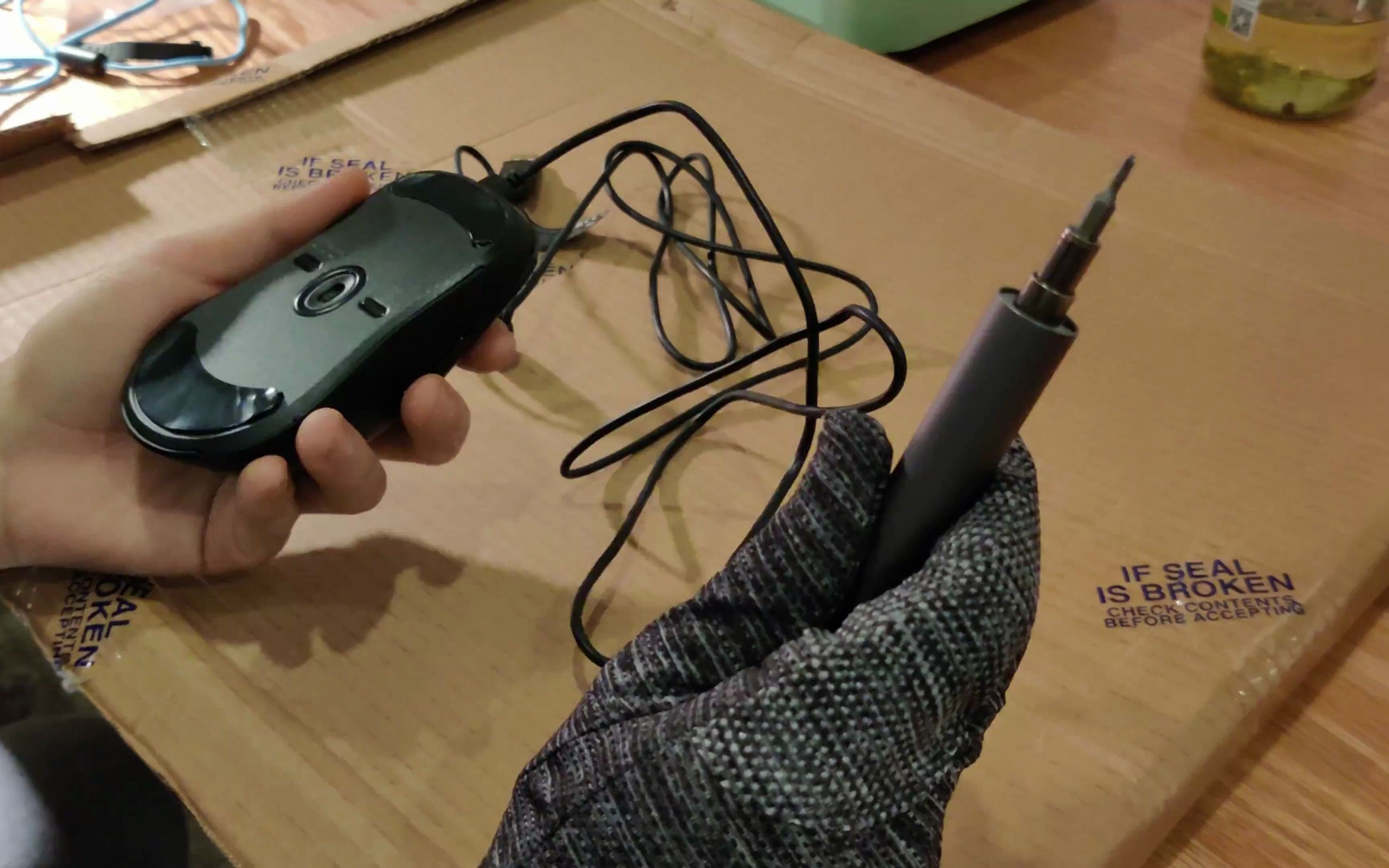 有手就行,教你将鼠标线材换成如过膝袜似柔顺的线材