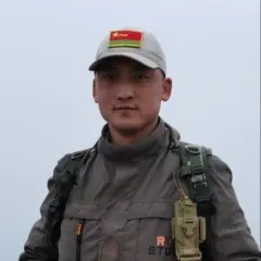 校尉说 