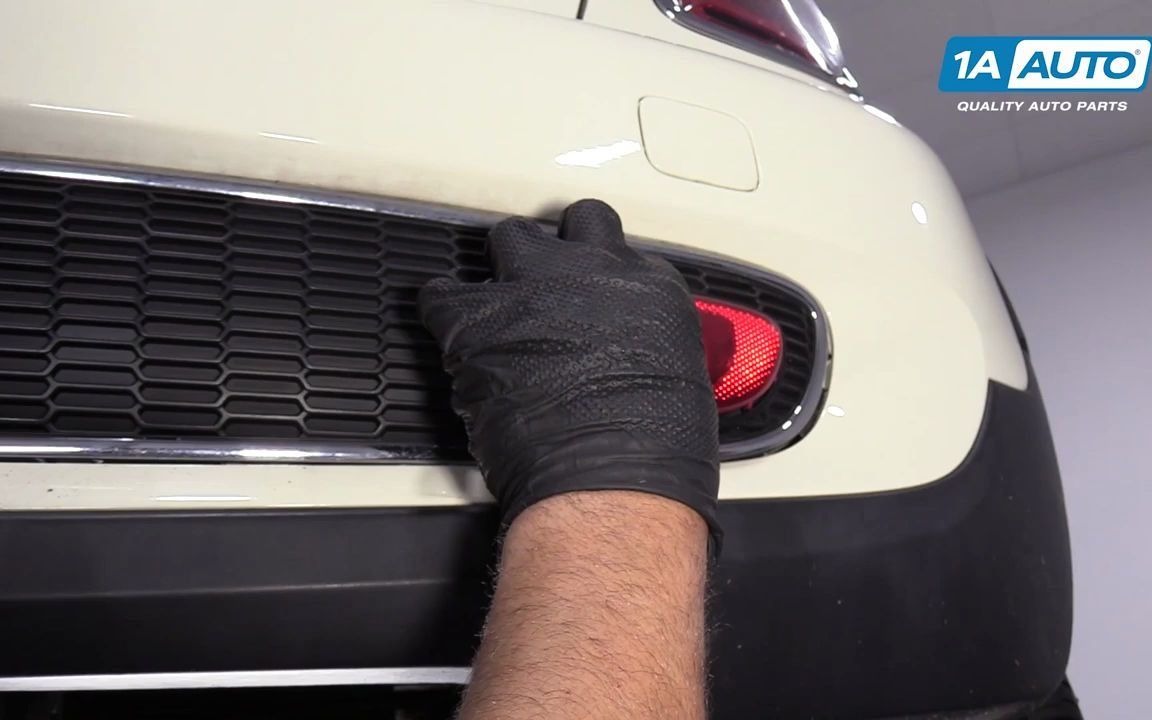 MINI cooper r56 拆卸后雾灯